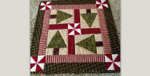 Make This Trees Table Topper for Holiday Cheer - Quilting Digest