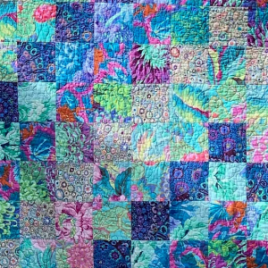 Large-Scale Prints Create An Artistic Quilt - Quilting Digest